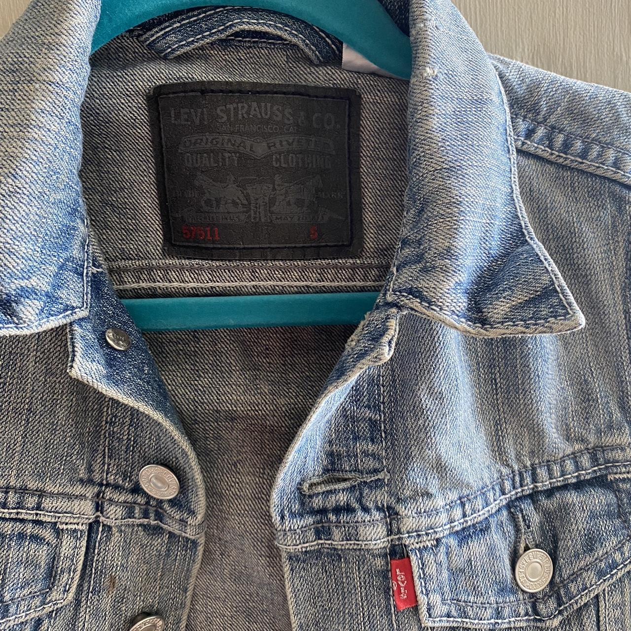 Levi’s denim cropped jacket Inside pockets Bleached - Depop