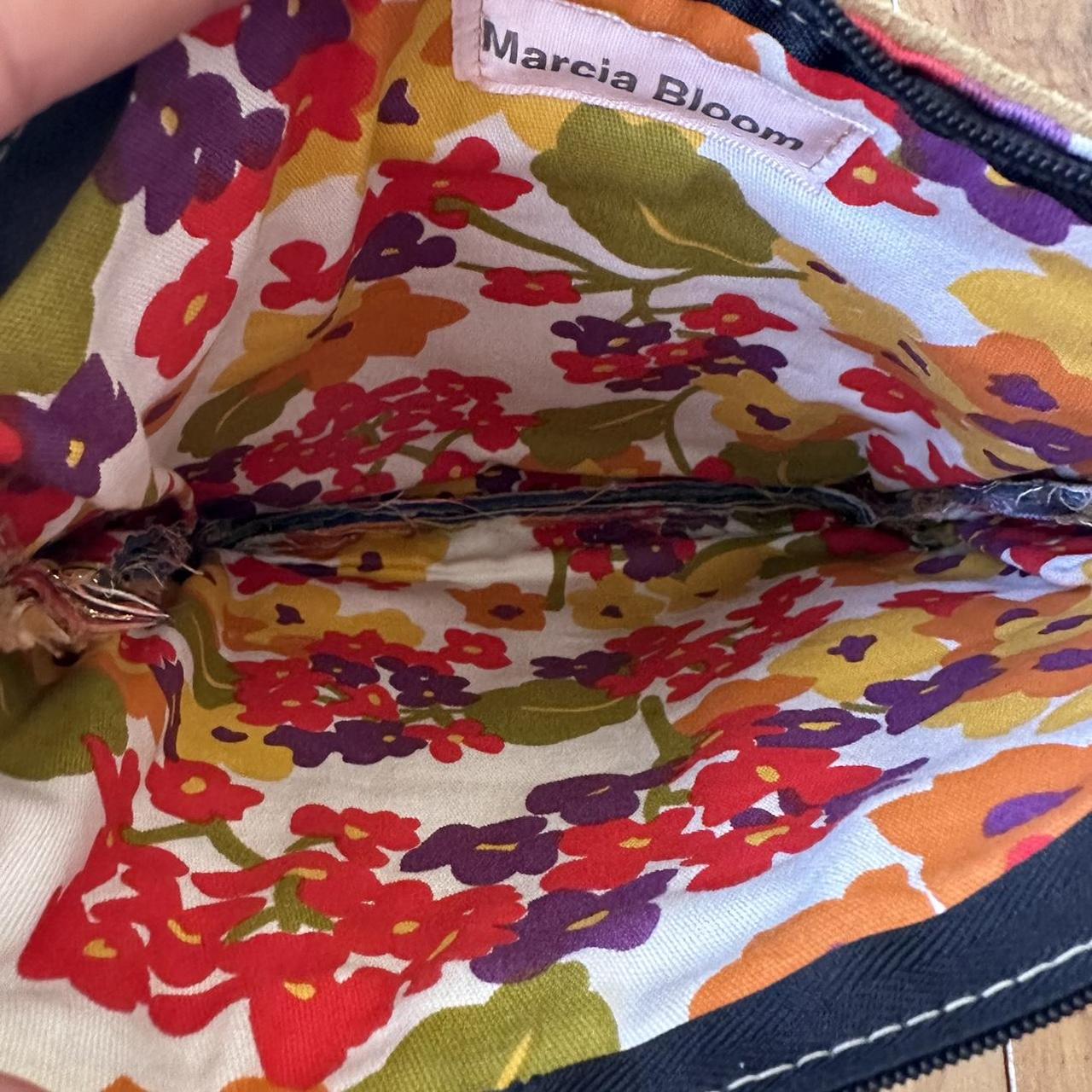 AMAZING Marcia Bloom pouch Zips up - a little... - Depop
