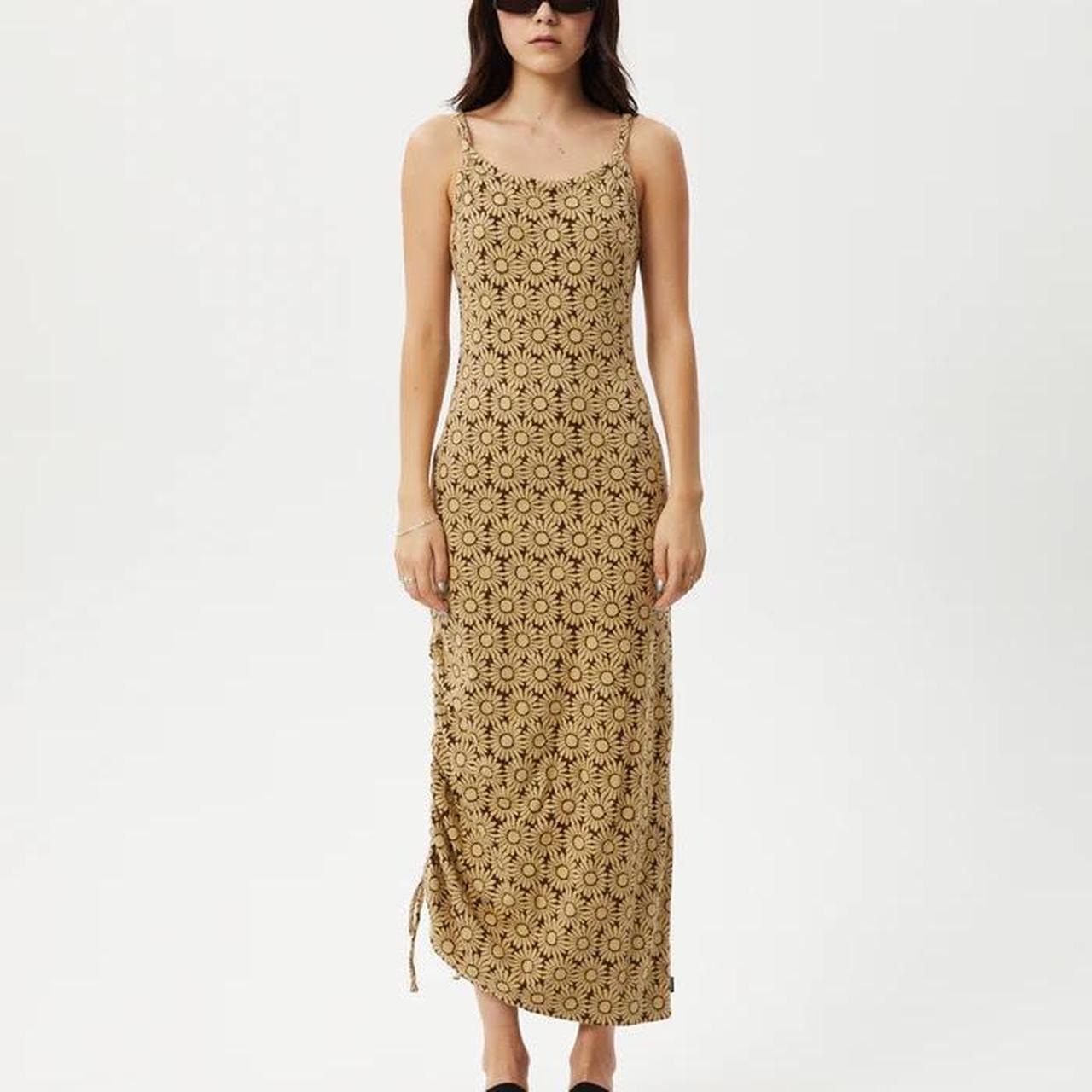 Afends daisy gathered floral maxi dress M Never worn - Depop