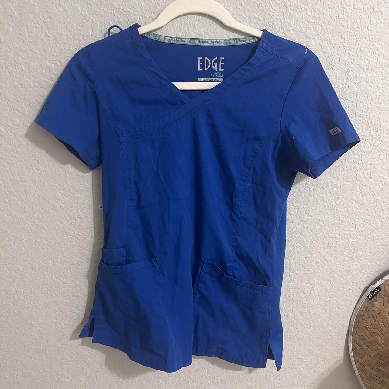 Edge scrub top. In great condition! #scrubs #top #figs - Depop