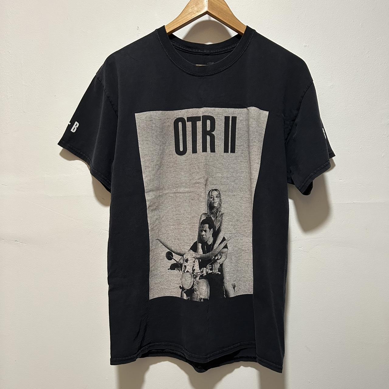 On The Run II 2018 Official Tour Merchandise Tee.... - Depop