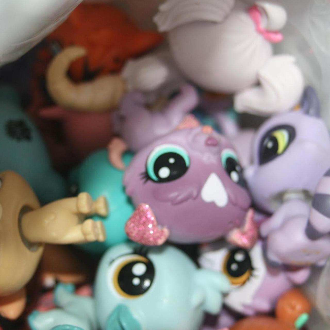 Lps g5 bundle *5* included at random - Depop