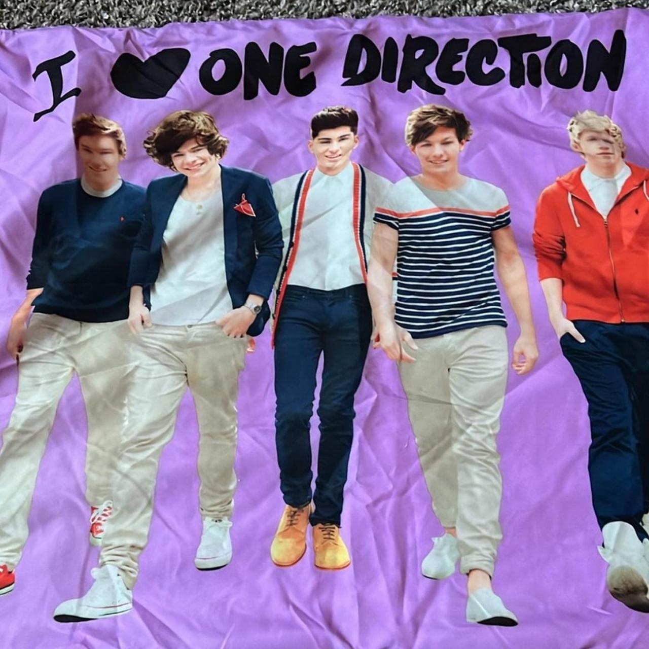 Purple One Direction Pillow case. In great condition... - Depop