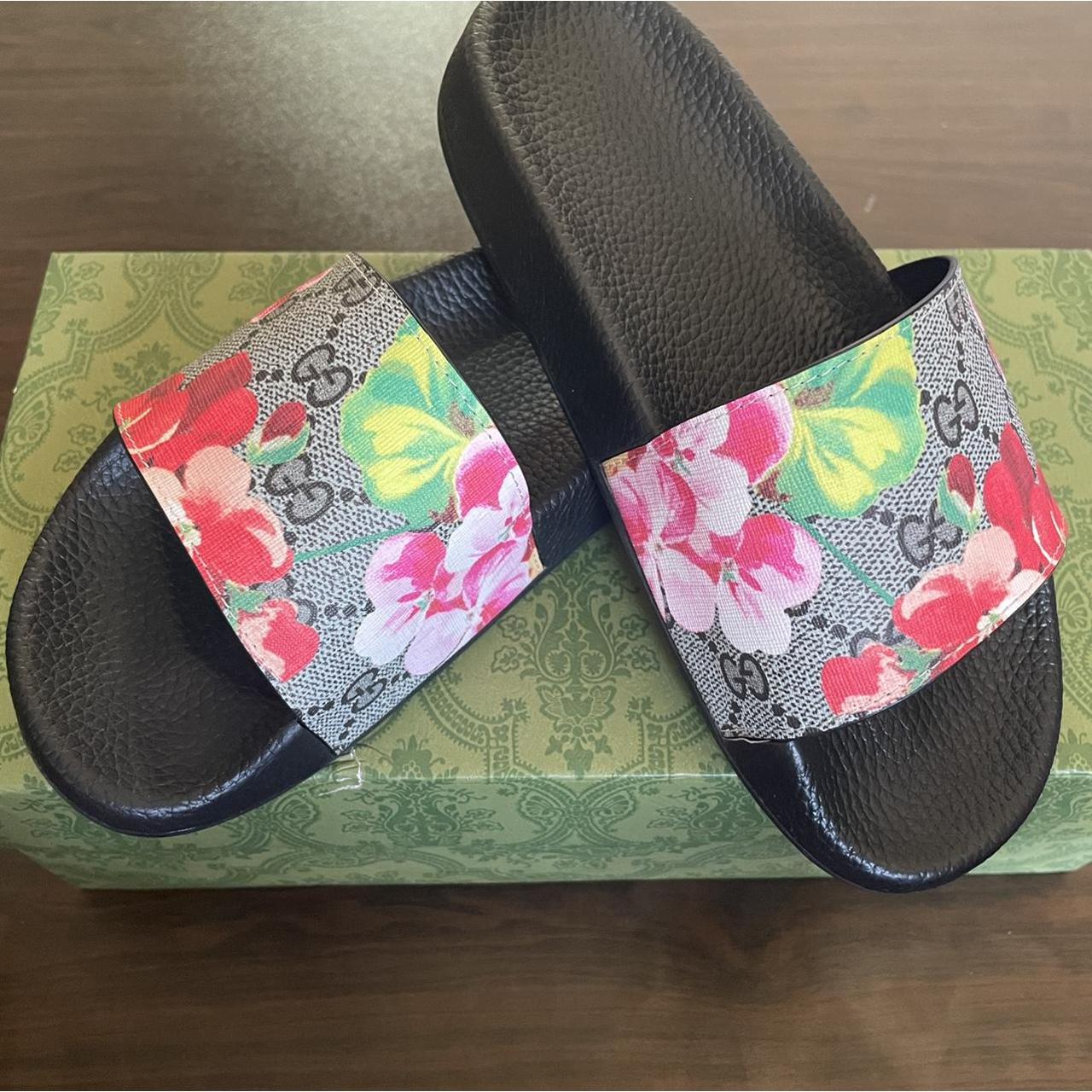 Gucci Women's Slides | Depop