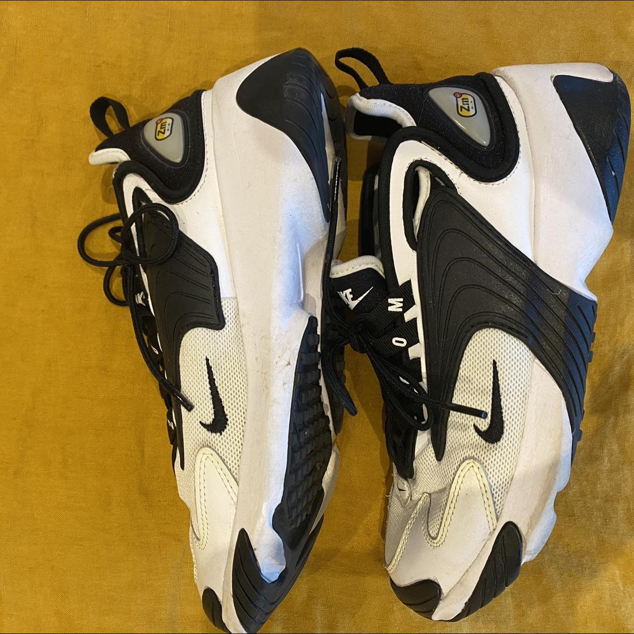 Nike Women's Black and White Trainers | Depop