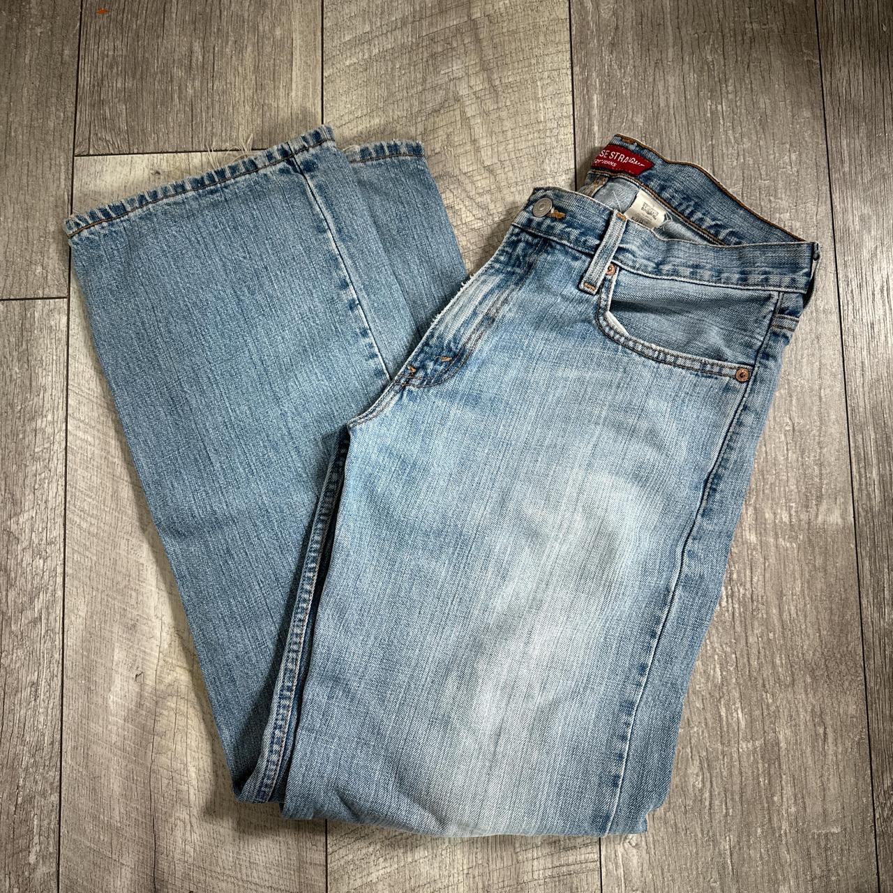 Levi's 529 low rise straight blue jeans W 32 L... - Depop