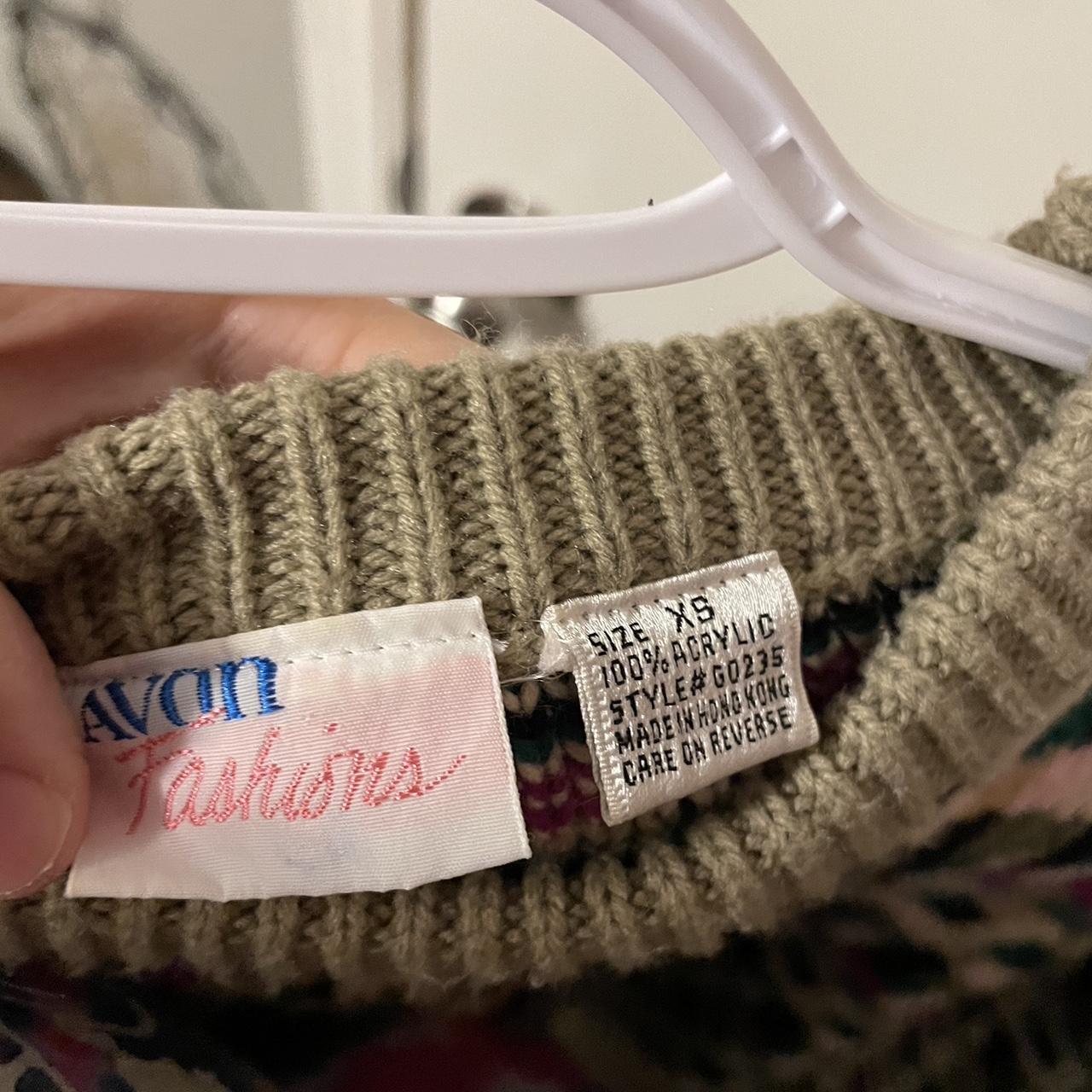90’s vintage sweater Fits like a S Geometric pattern... - Depop