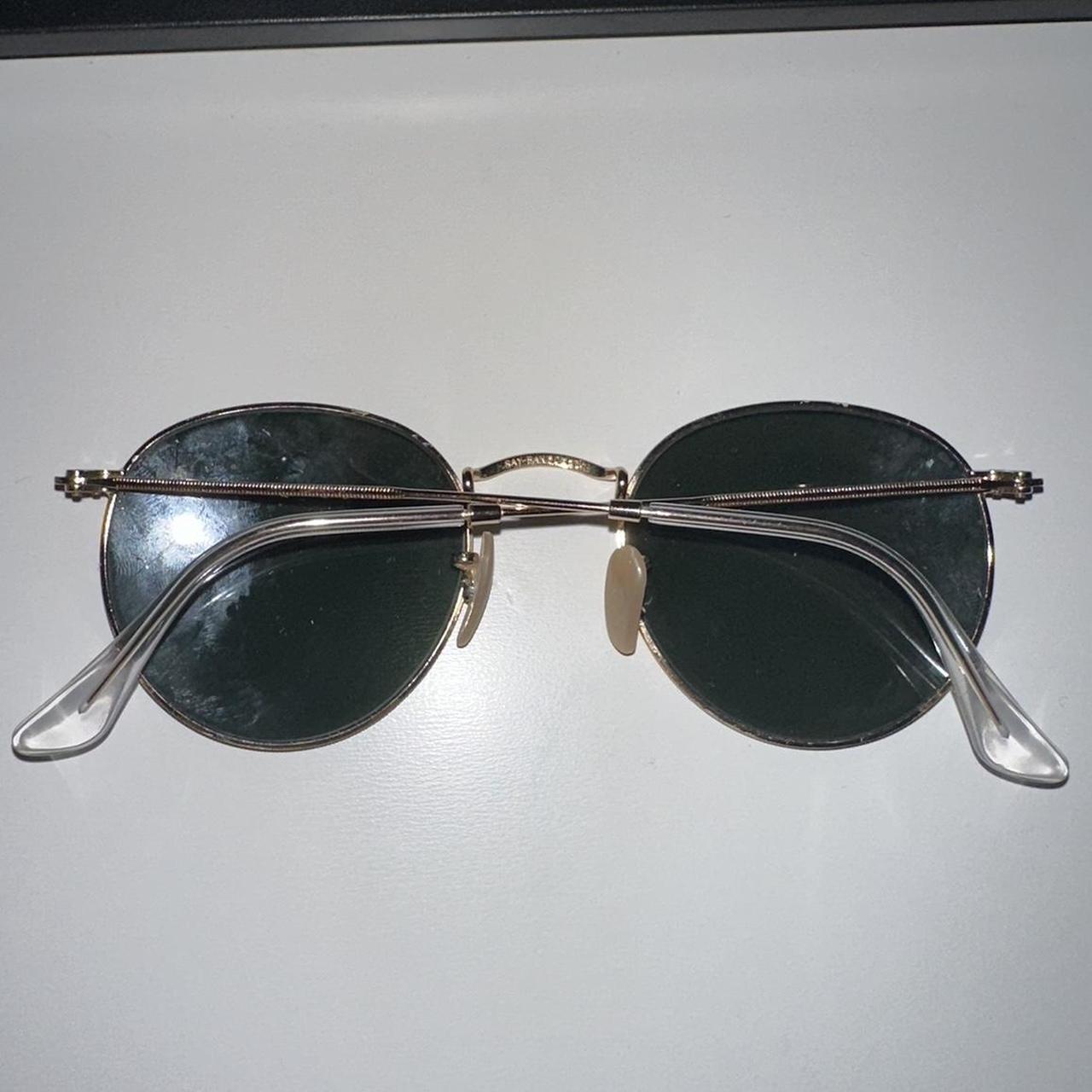 ray bans! a little bent on the nose bridge - Depop