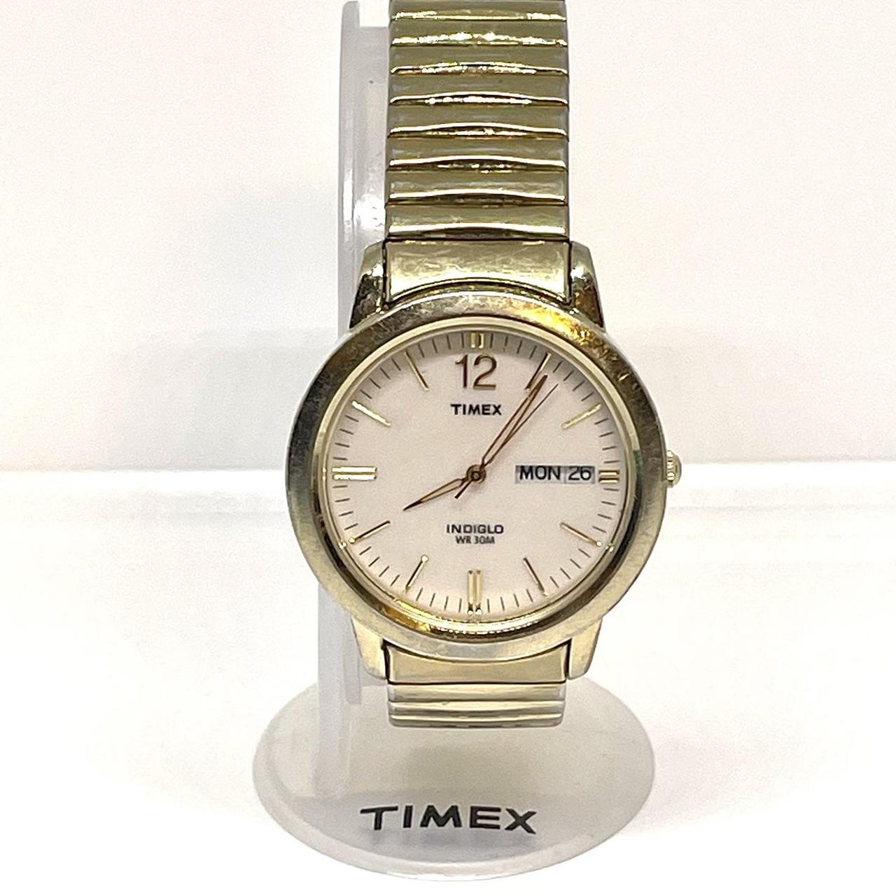 This vintage Timex wristwatch is a classic addition... - Depop