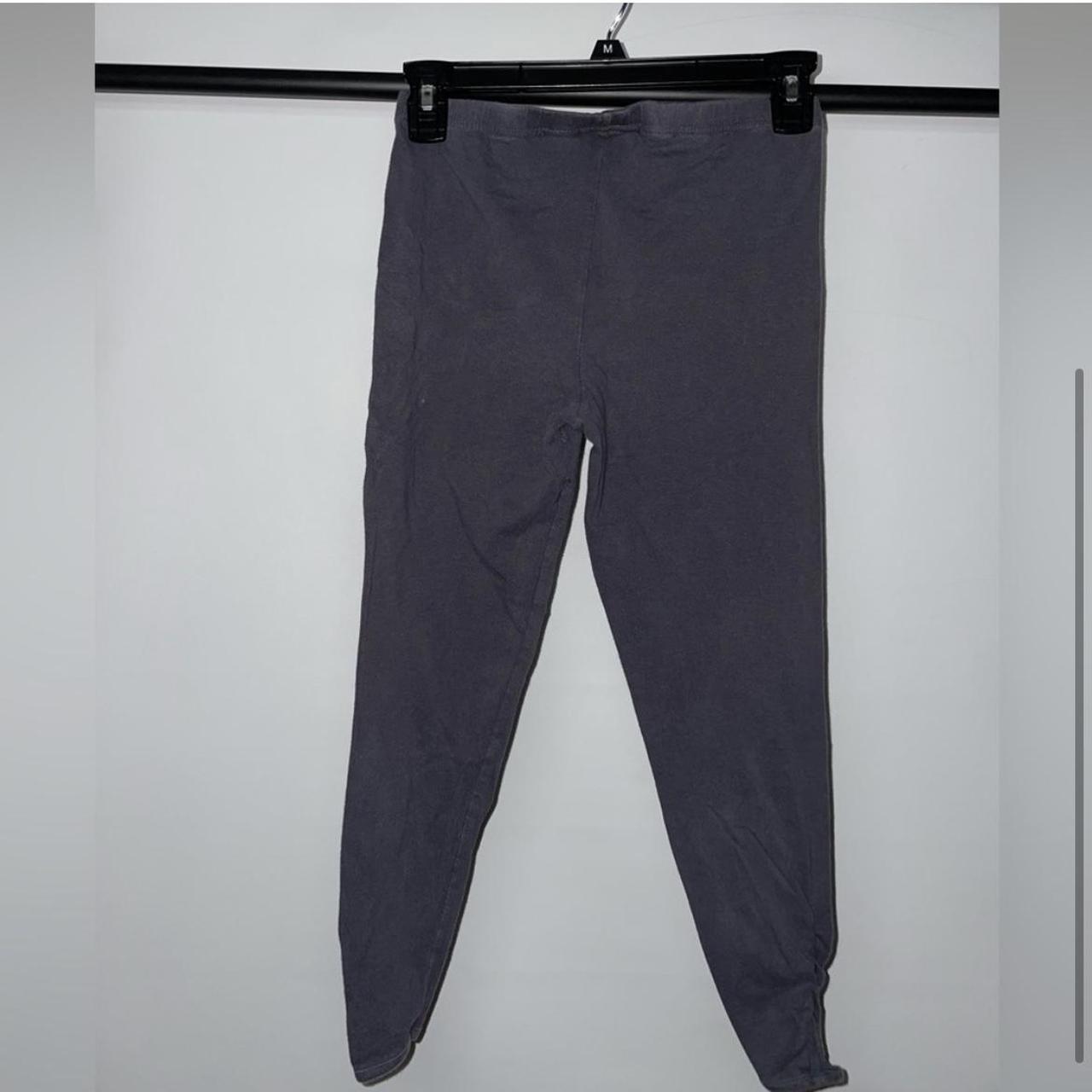 SO Brand Gray Capris Leggings Size Medium Cute... - Depop