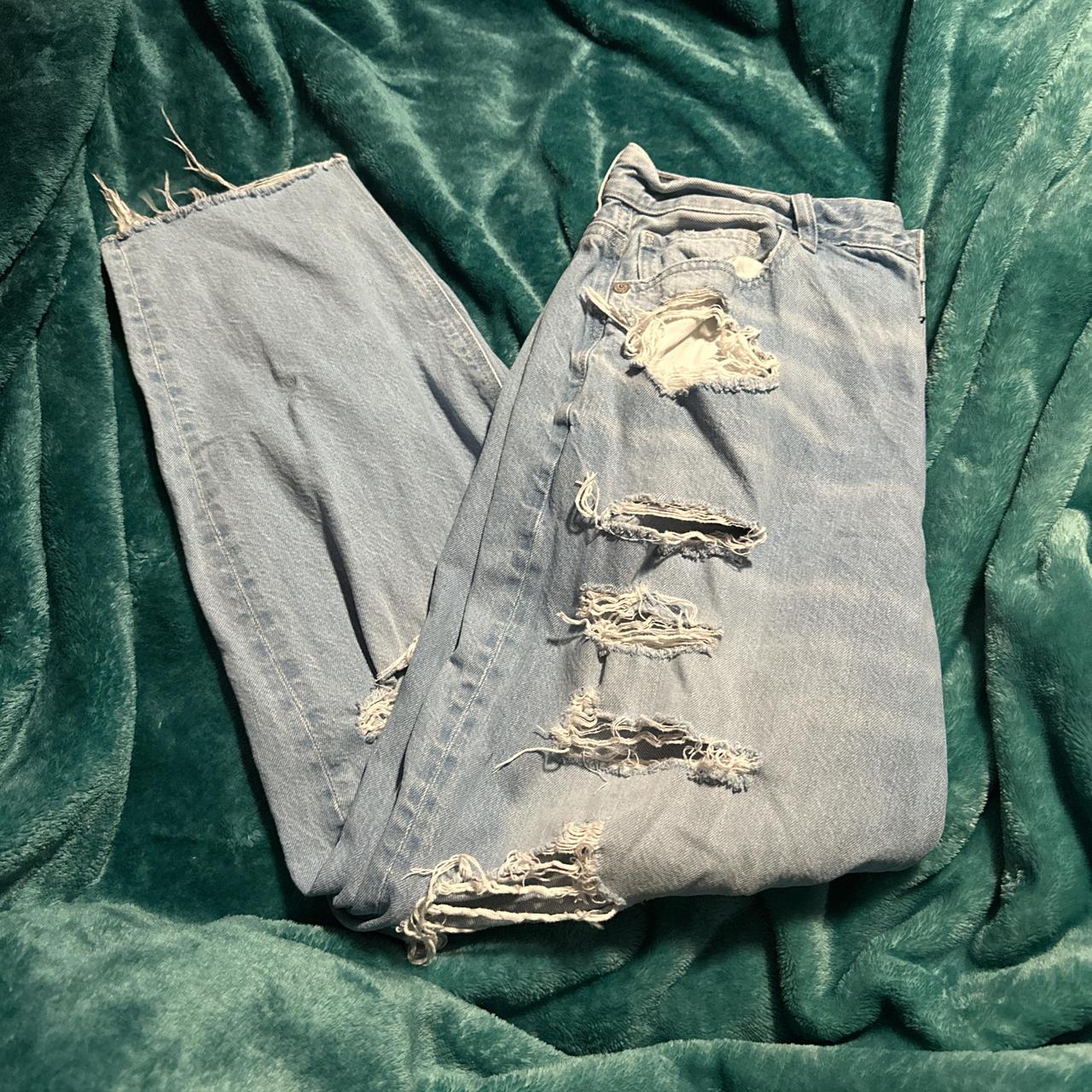 barely worn American Eagle relaxed mom jean (lots of... - Depop