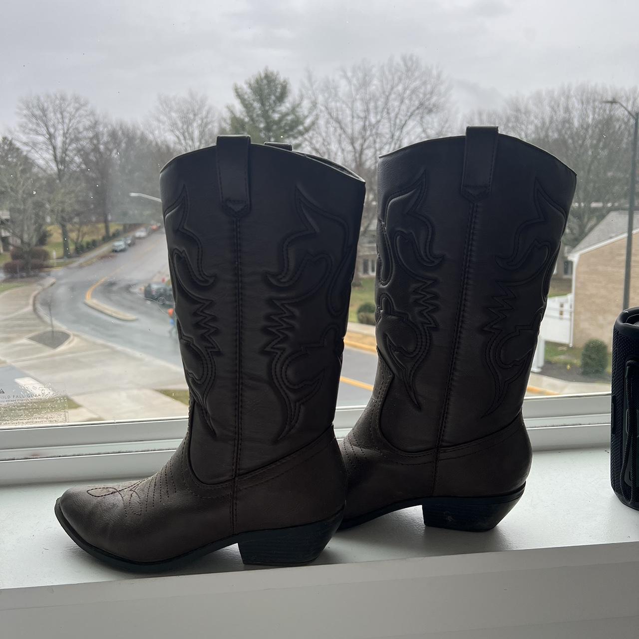 SODA brand cowgirl boots size 8 only worn a couple... - Depop