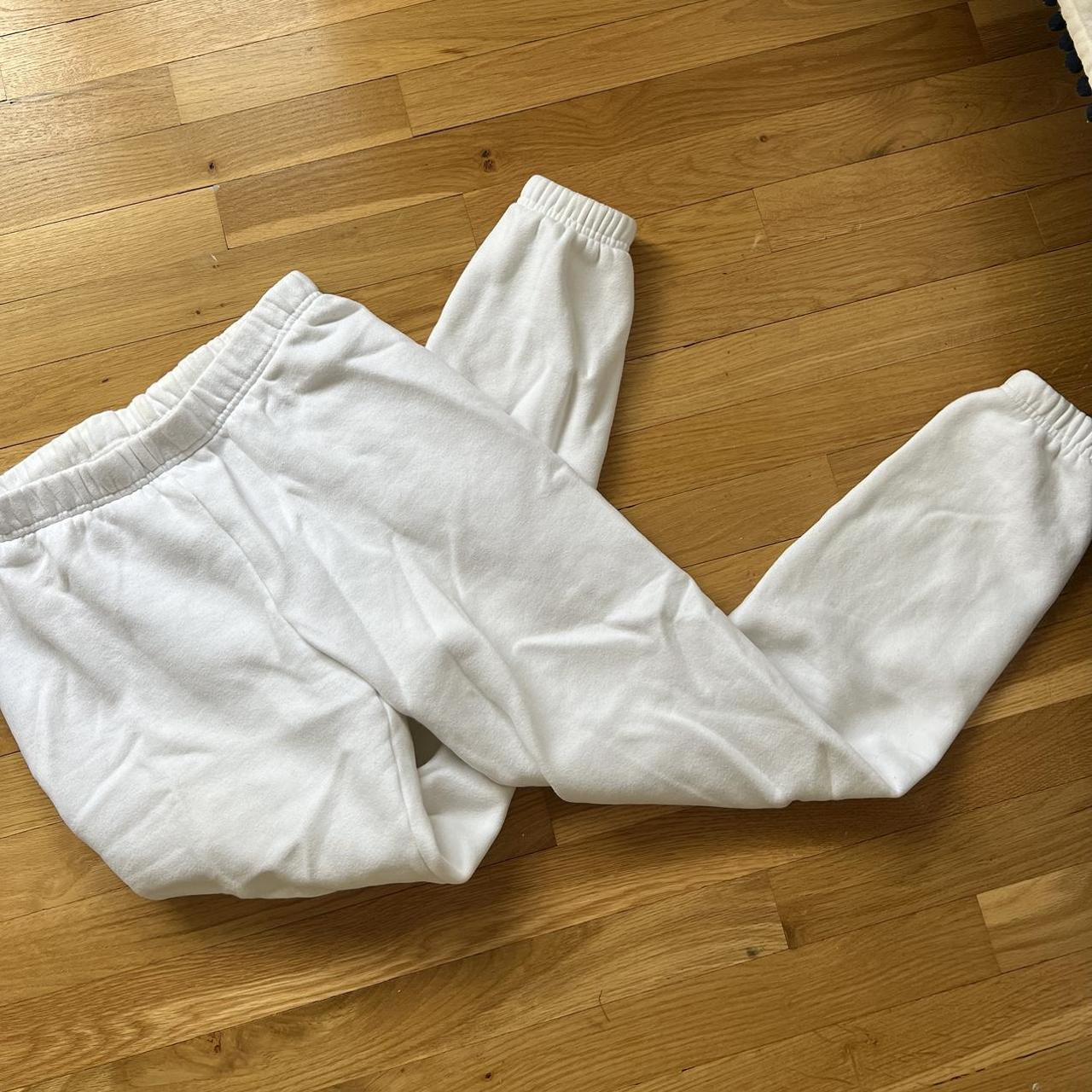 Aritzia TNA white sweaptpants size small great... - Depop
