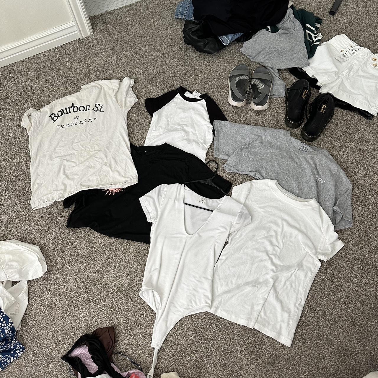 T shirt bundle!!! 6 shirts for $40!!! Aritzia in... - Depop
