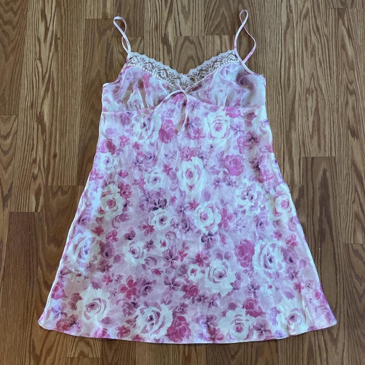 Vintage 90s pink rose pattern dress Adorable... - Depop