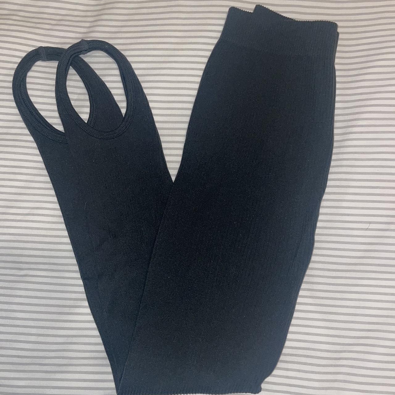 Bottle green ribbed Zara leggings, never worn, size... - Depop