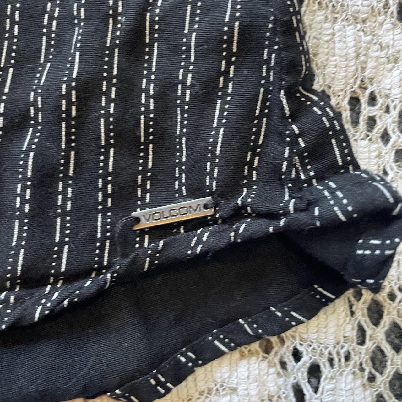 Volcom vintage halter top ‿︵‿︵୨˚̣̣̣͙୧ - -... | Depop