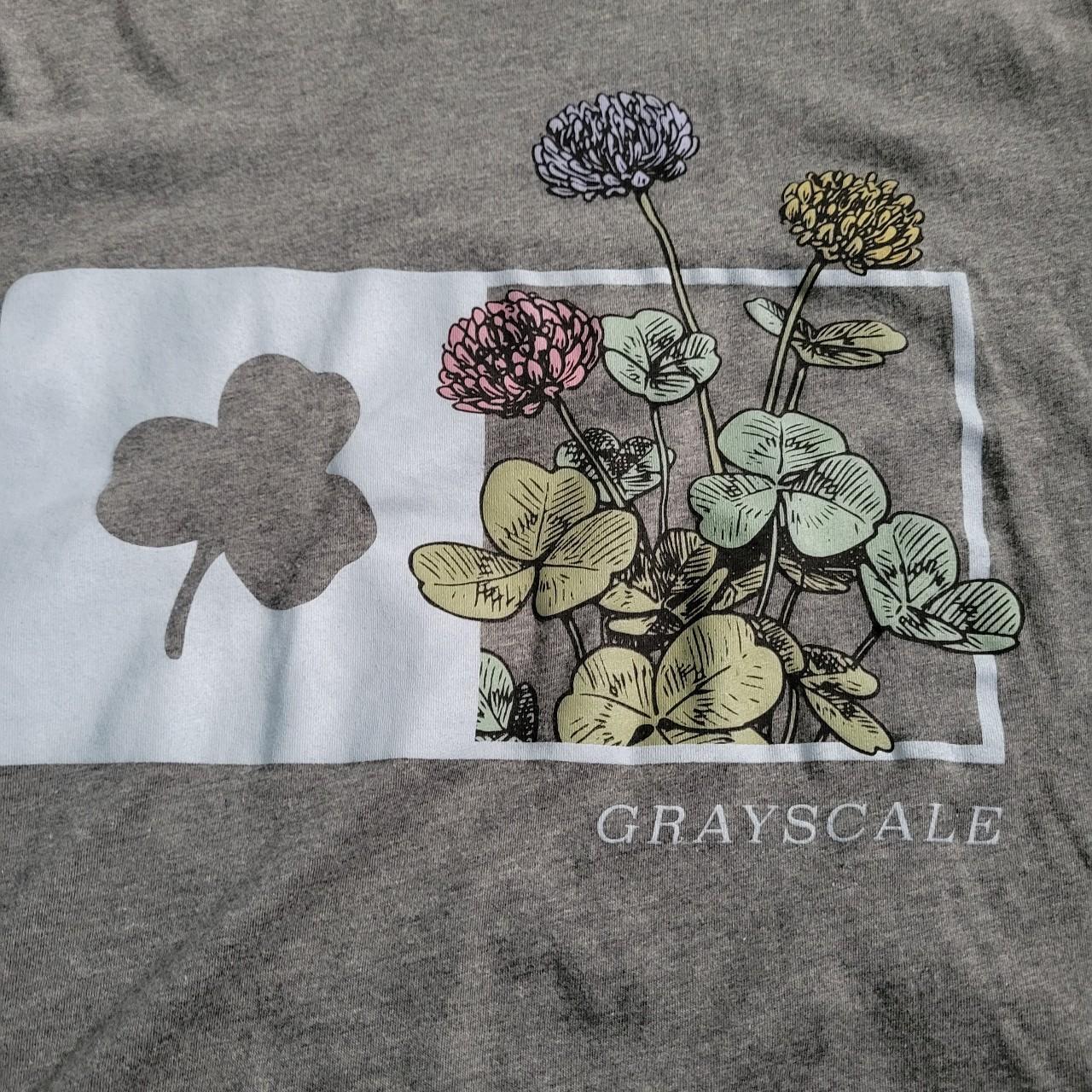 Grayscale tshirt, barely worn #grayscale #grayscalepa - Depop