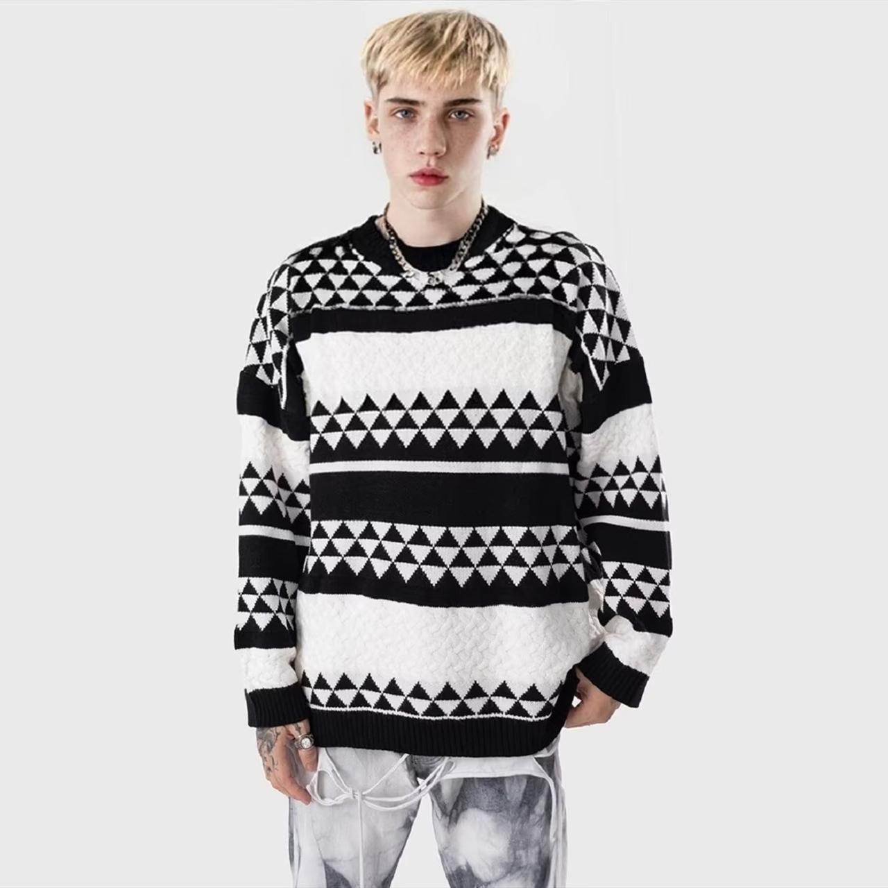 Geometric sweater triangle pattern box fit jumper in... - Depop