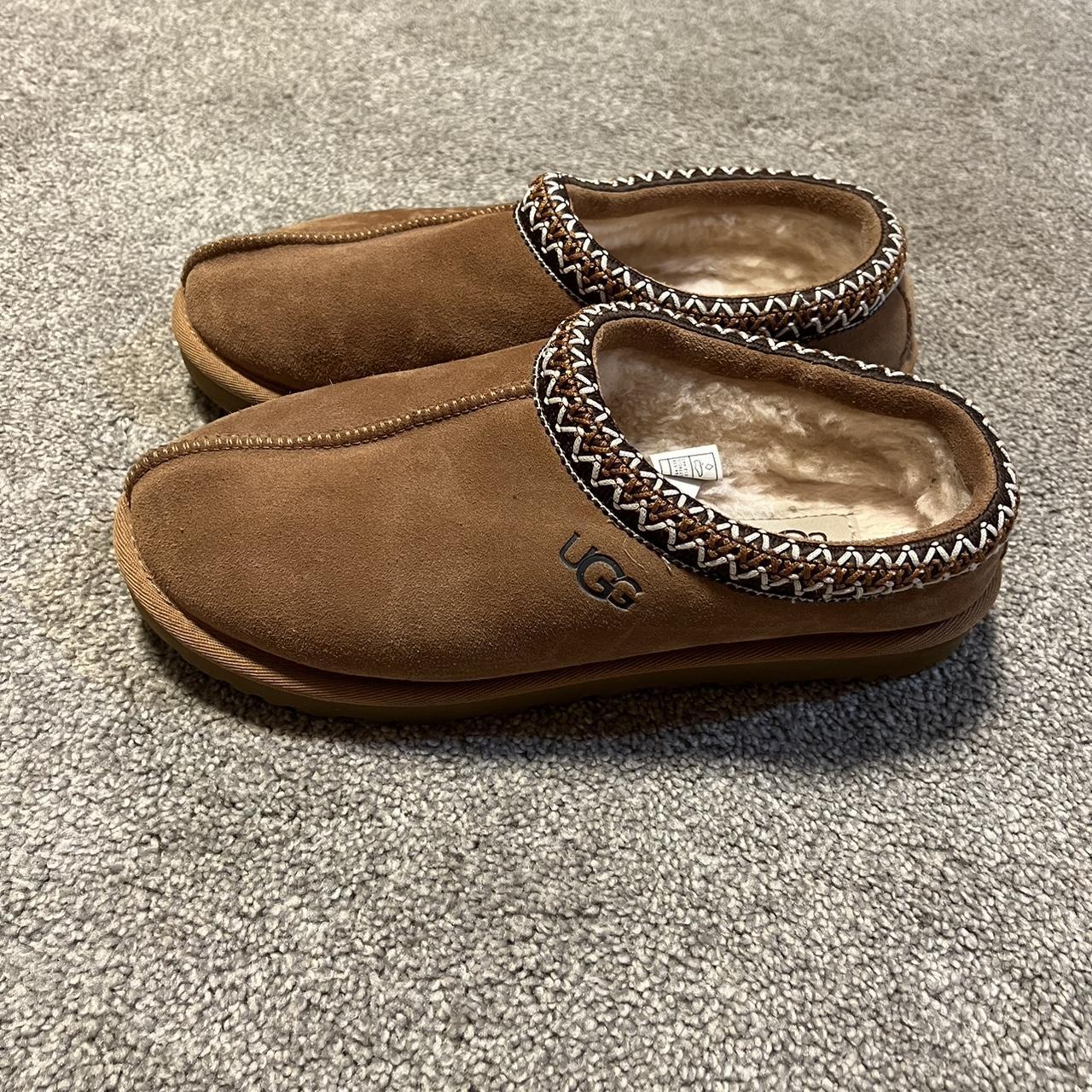 UGG Tasman Slipper! In great condition hardly worn.... - Depop