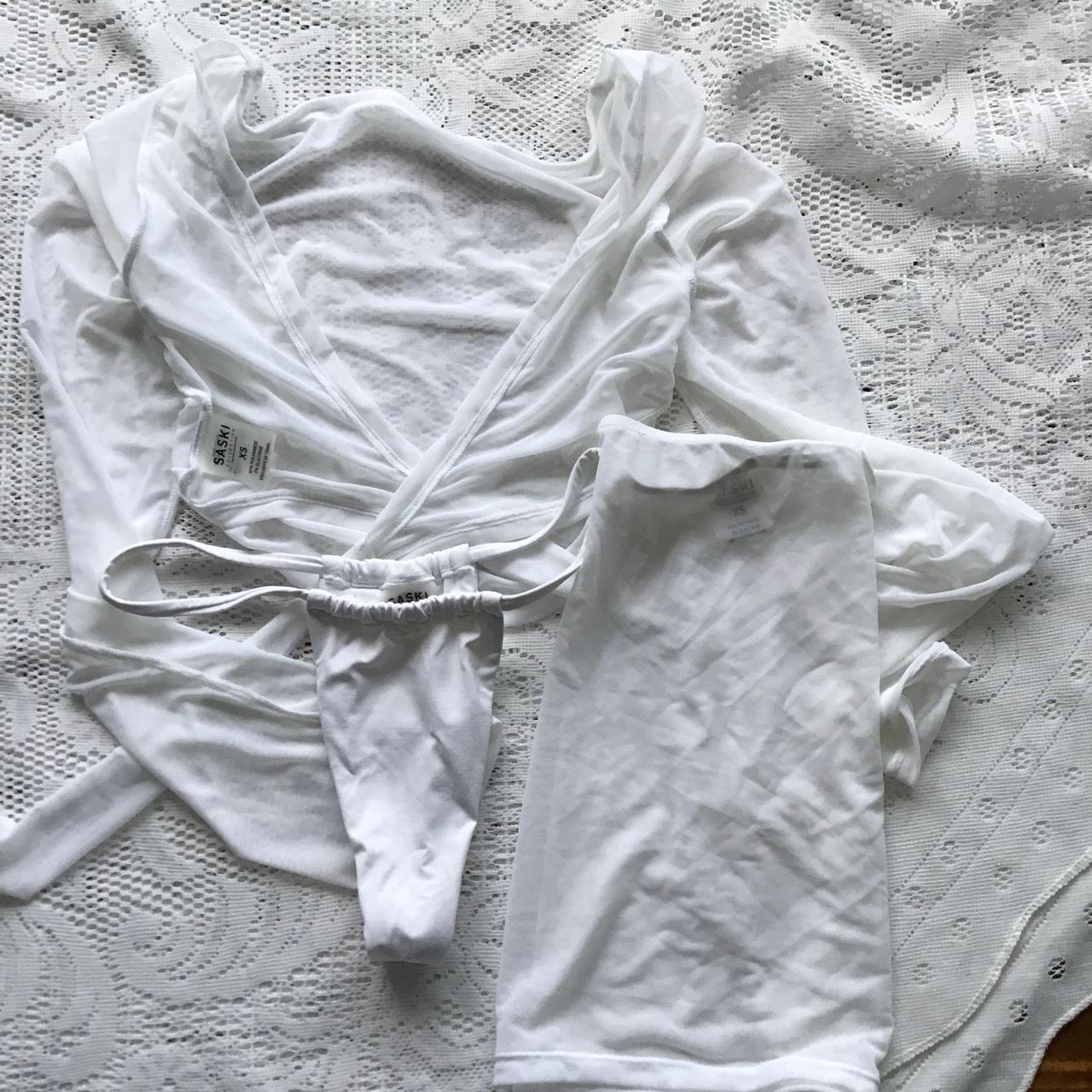 Women's White Bikinis-and-tankini-sets | Depop