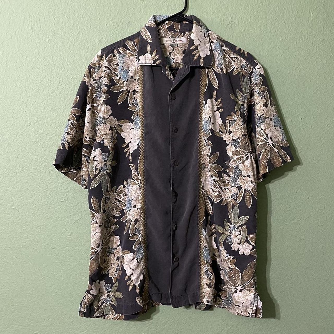 Tropical Tommy Bahama 100% Silk Shirt Size L Pit... - Depop