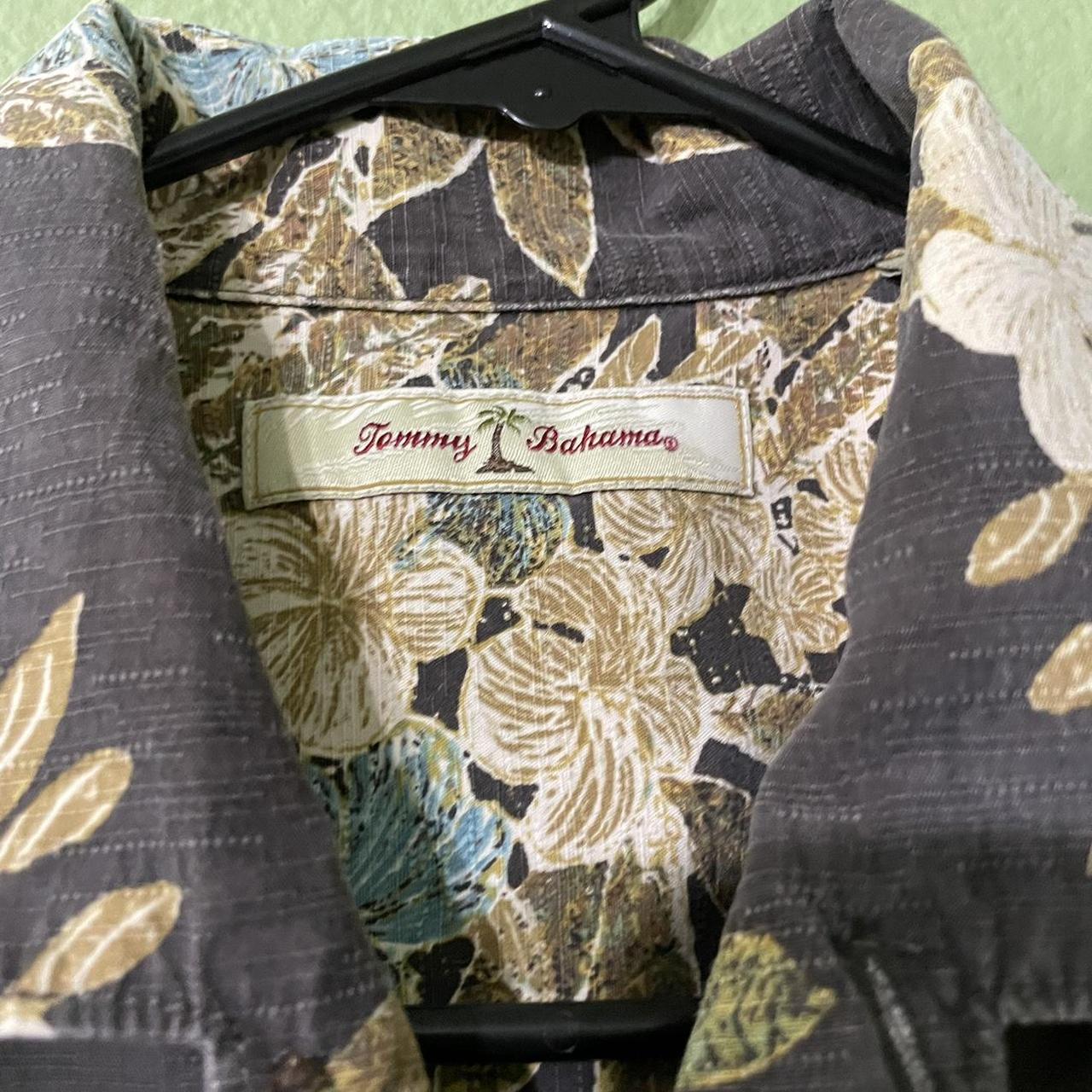 Tropical Tommy Bahama 100% Silk Shirt Size L Pit... - Depop