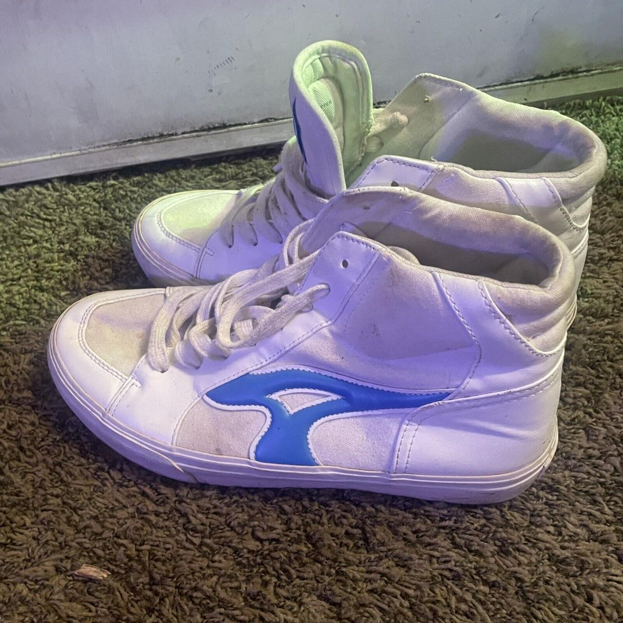 Airwalk Aurora Sneakers White Men’s Size 10 - Depop