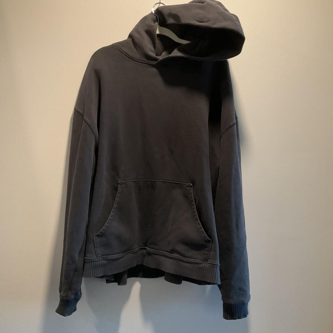 Elwood oversized black hoodie Size XL Super comfy - Depop