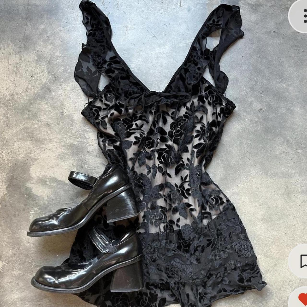 Lioness Dress ୨୧ A gorgeous Y2K esque dress, best... - Depop