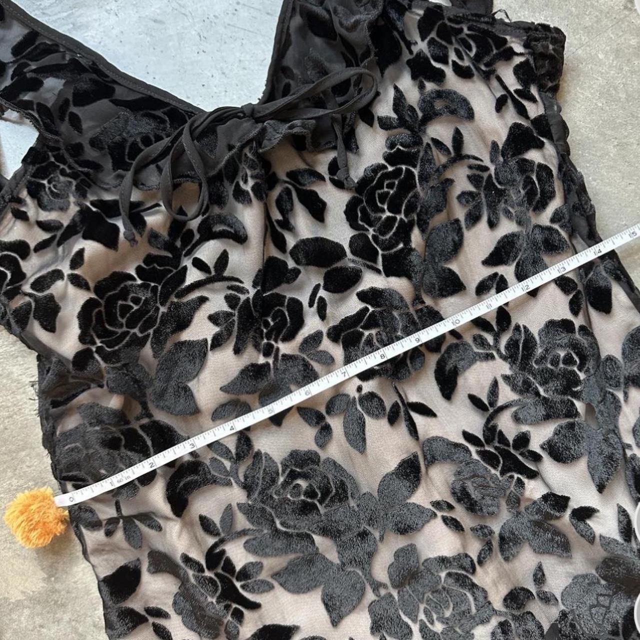 Lioness Dress ୨୧ A gorgeous Y2K esque dress, best... - Depop