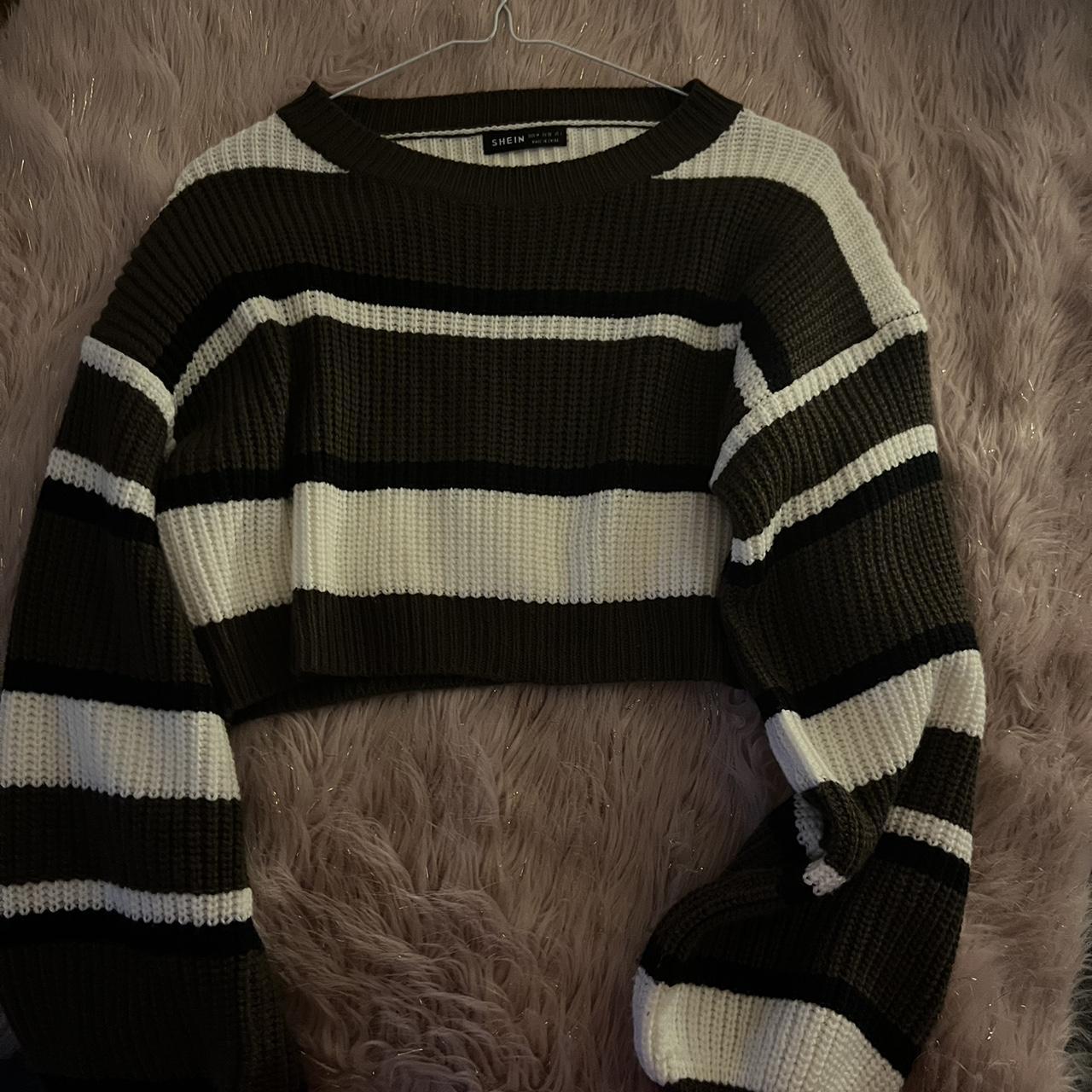 Medium cropped shein jumper, only worn a few times... - Depop