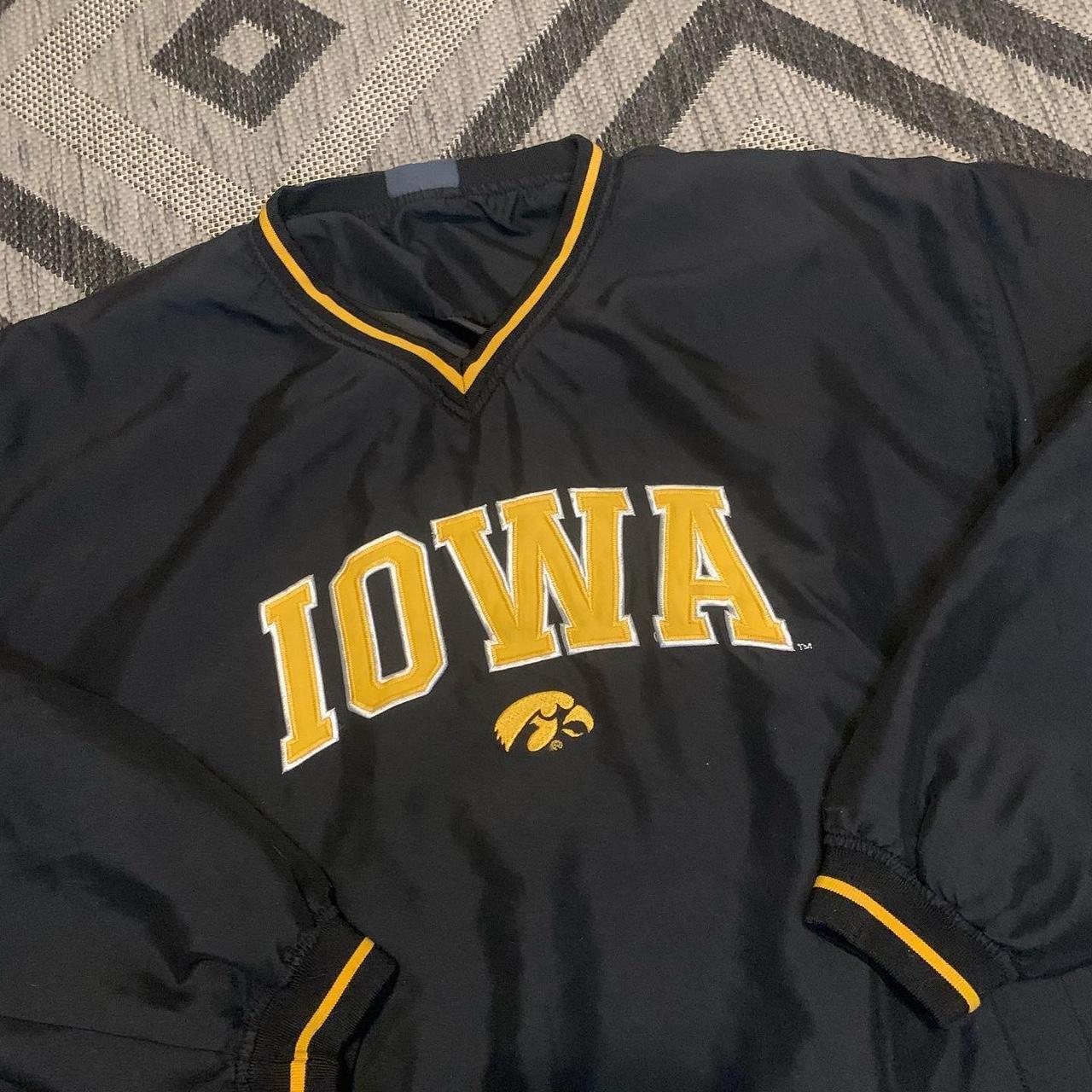 Vintage: Pro Edge Iowa Hawkeyes windbreaker... - Depop