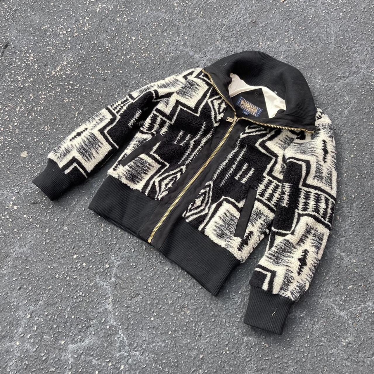 Pendleton Foxglove Aztec Style Himalayan Wool... - Depop