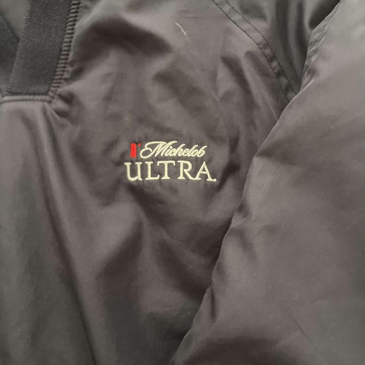 michelob ultra windbreaker/pullover 💋 size men's medium - Depop