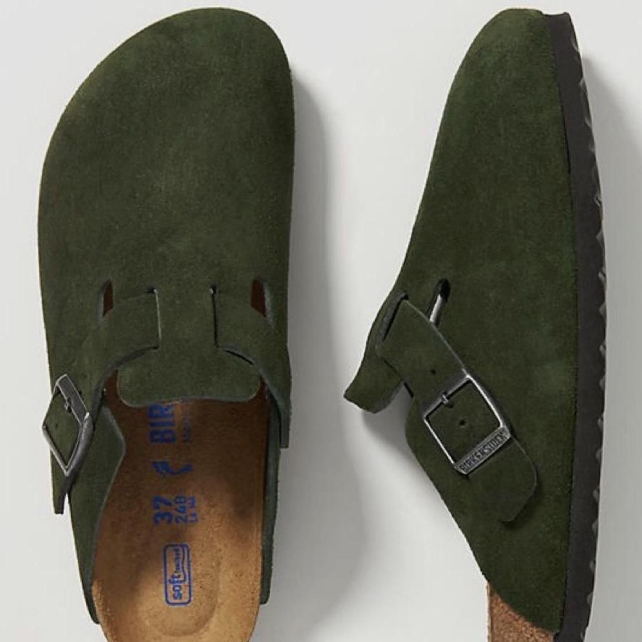 The most perfect fall green Birkenstock Boston!... - Depop