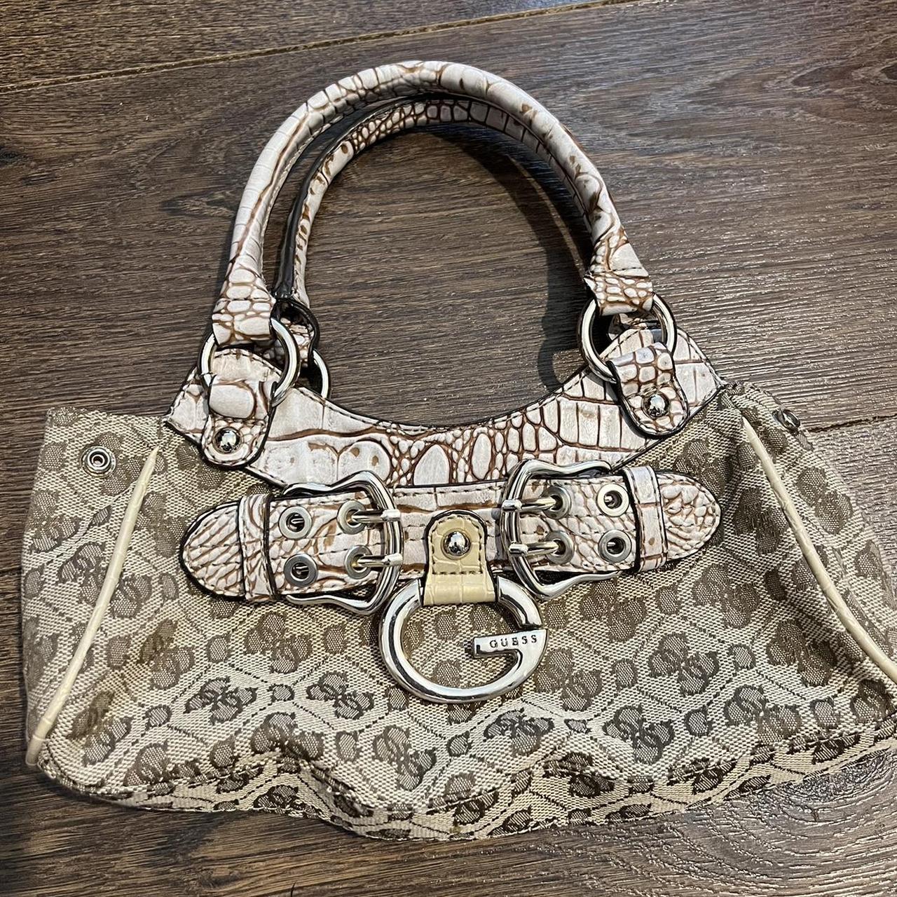 Super cute vintage guess bag, relisted as I haven’t... - Depop