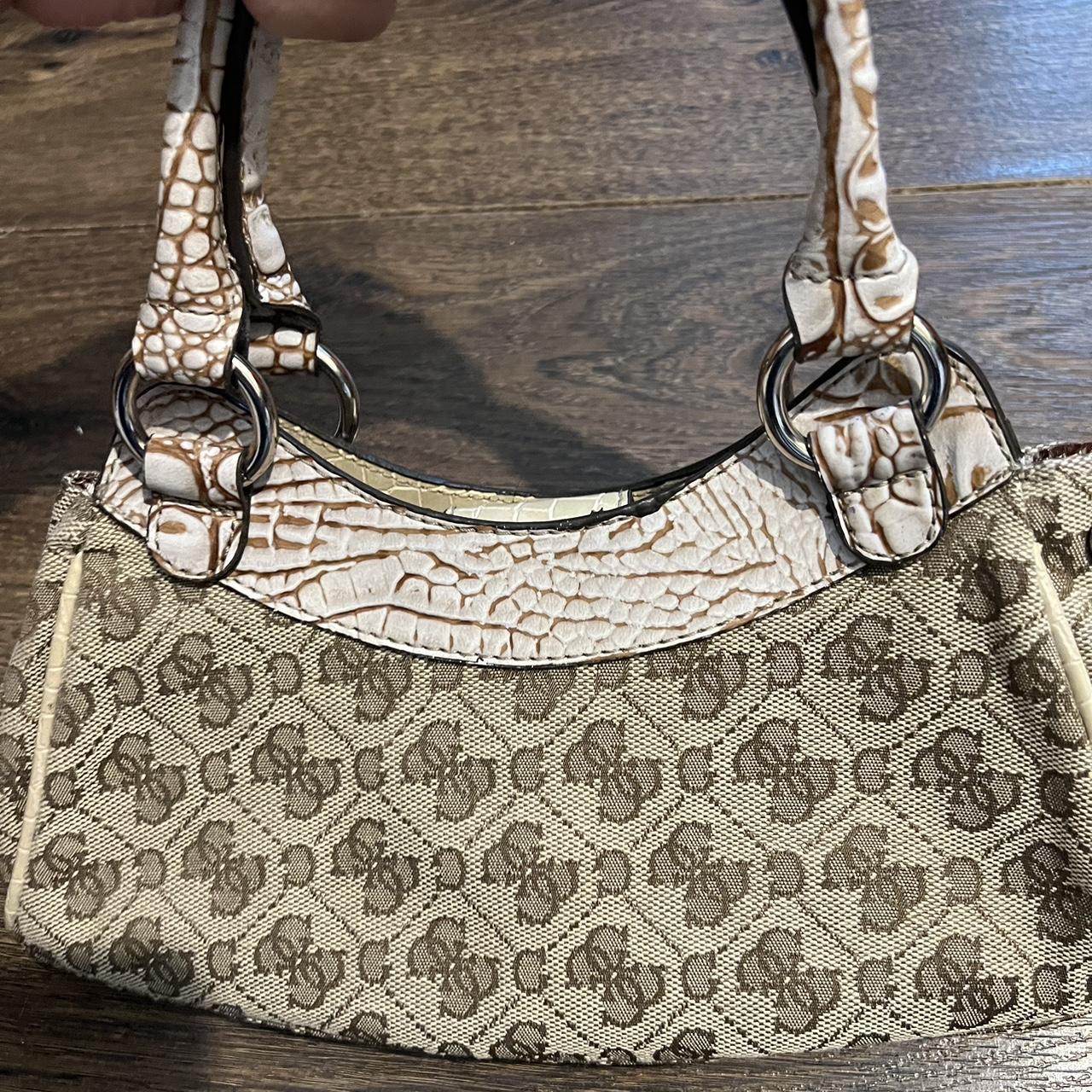 Super cute vintage guess bag, relisted as I haven’t... - Depop