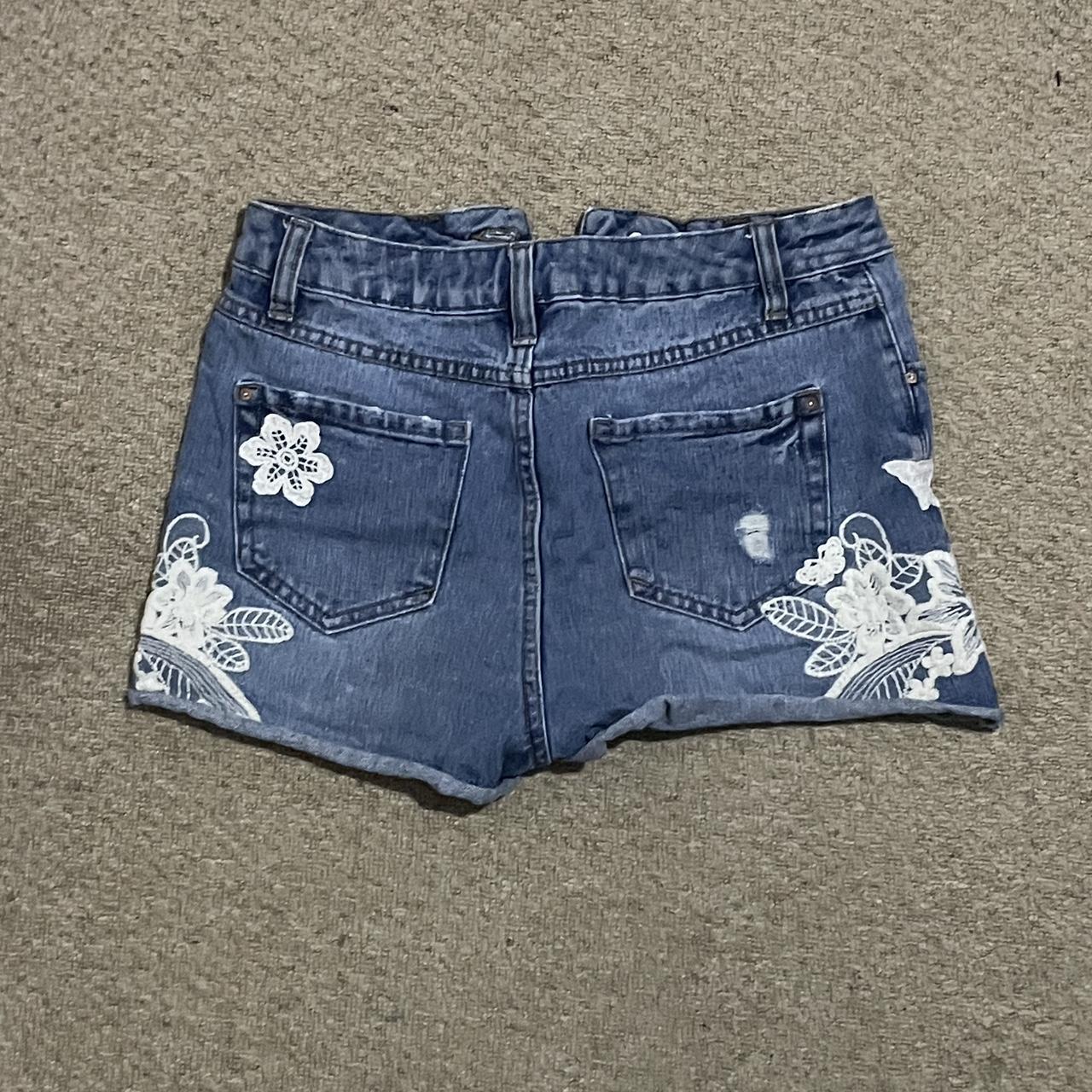 new look super cute embroidered denim shorts only... - Depop