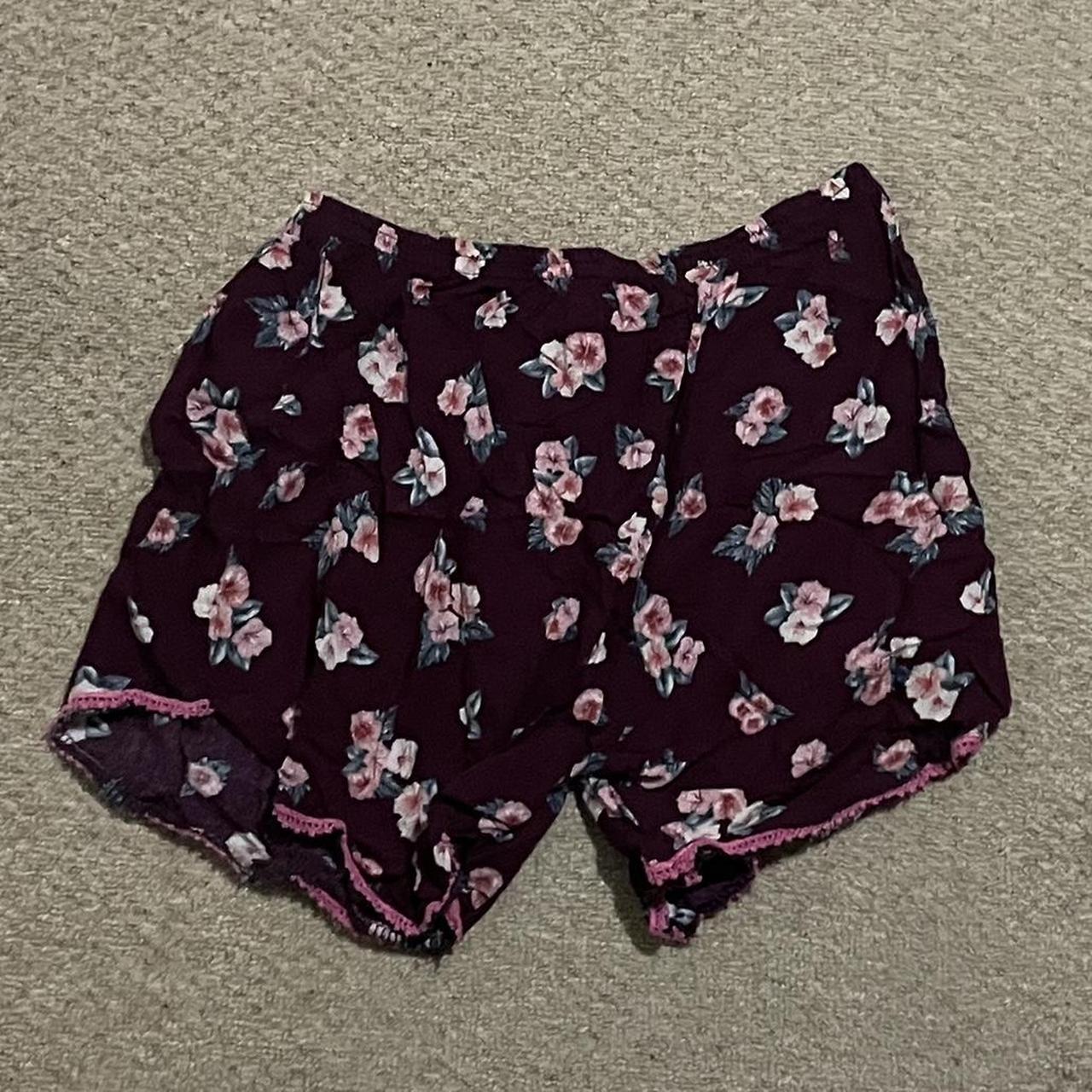 cute rose print flowy shorts elastic waist would fit... - Depop