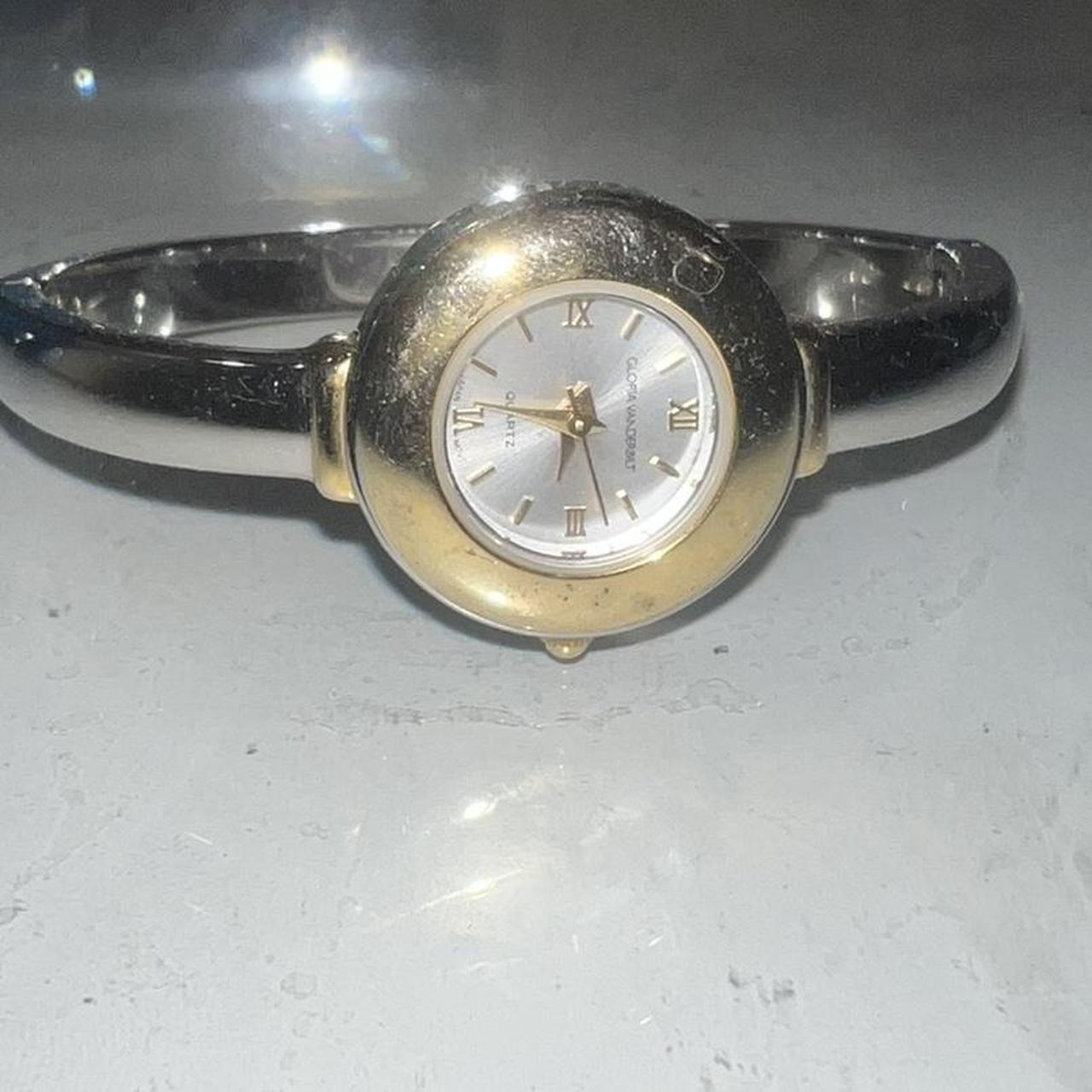 Gloria Vanderbilt silver and gold mixed metal quarts... | Depop