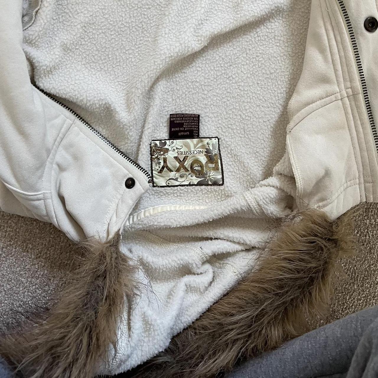 Vintage Roxy fur hooded jacket cream/ white colour... - Depop