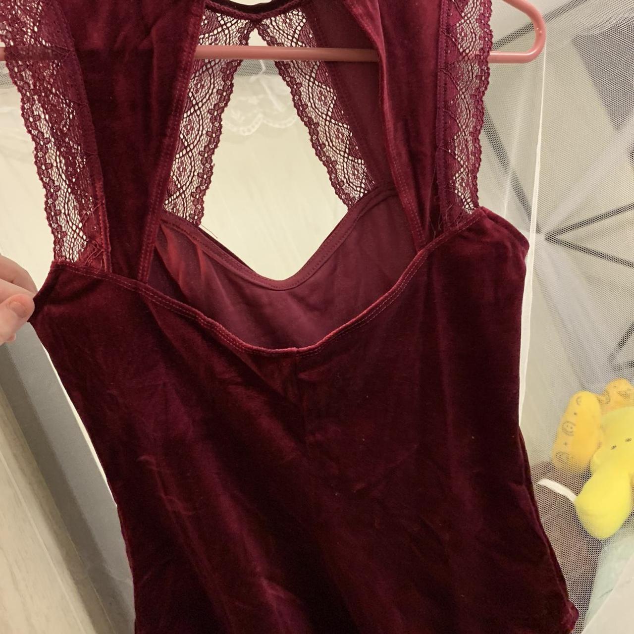 RED VELVET BODYSUIT FOREVER 21 never worn, but has... - Depop