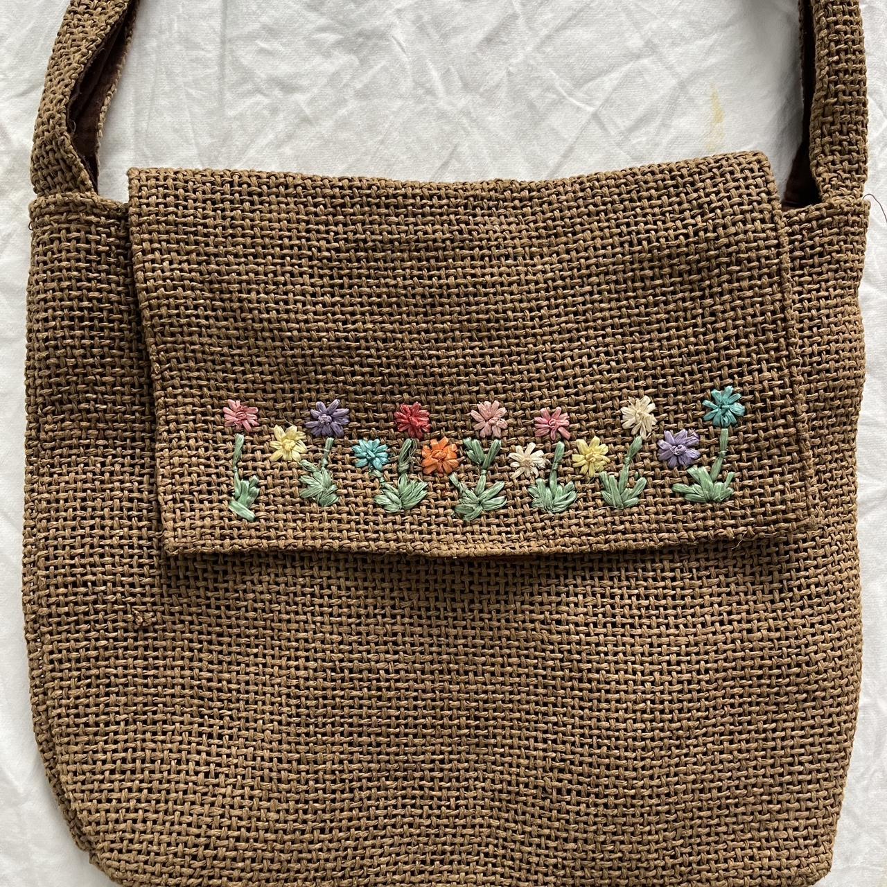 Flower mesh bag! So cute and measurement on image 3 - Depop