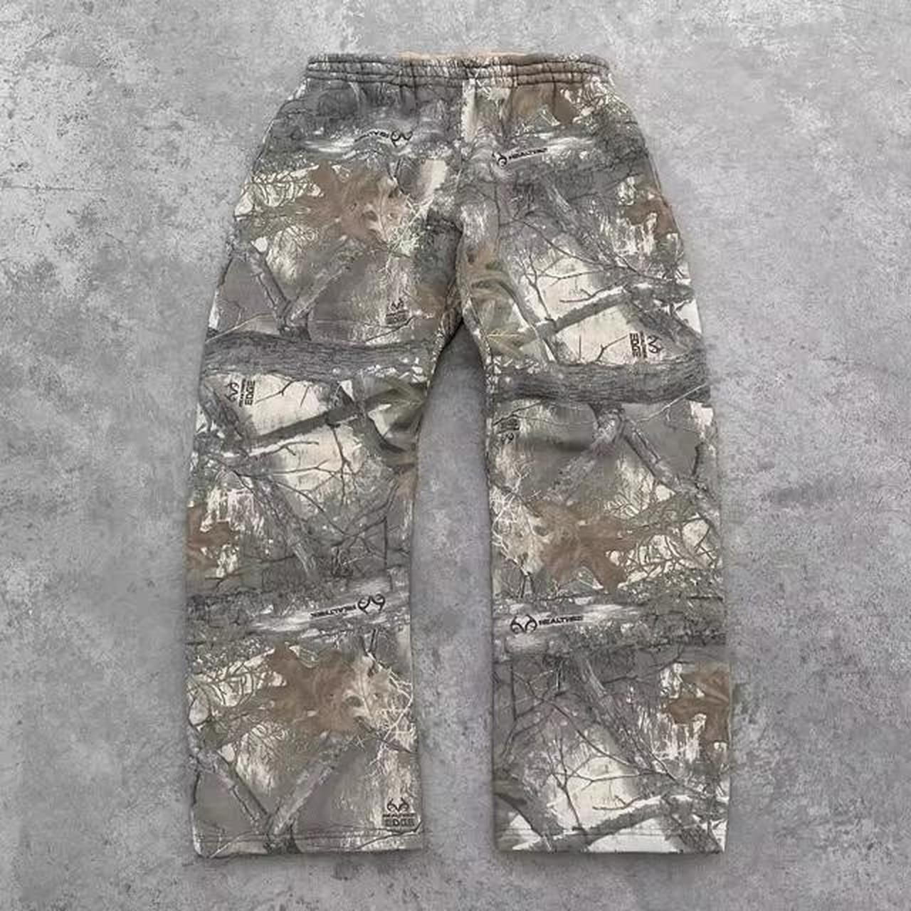 |Open Bottom Realtree Camo sweats| MULTIPLE SIZES ️... - Depop