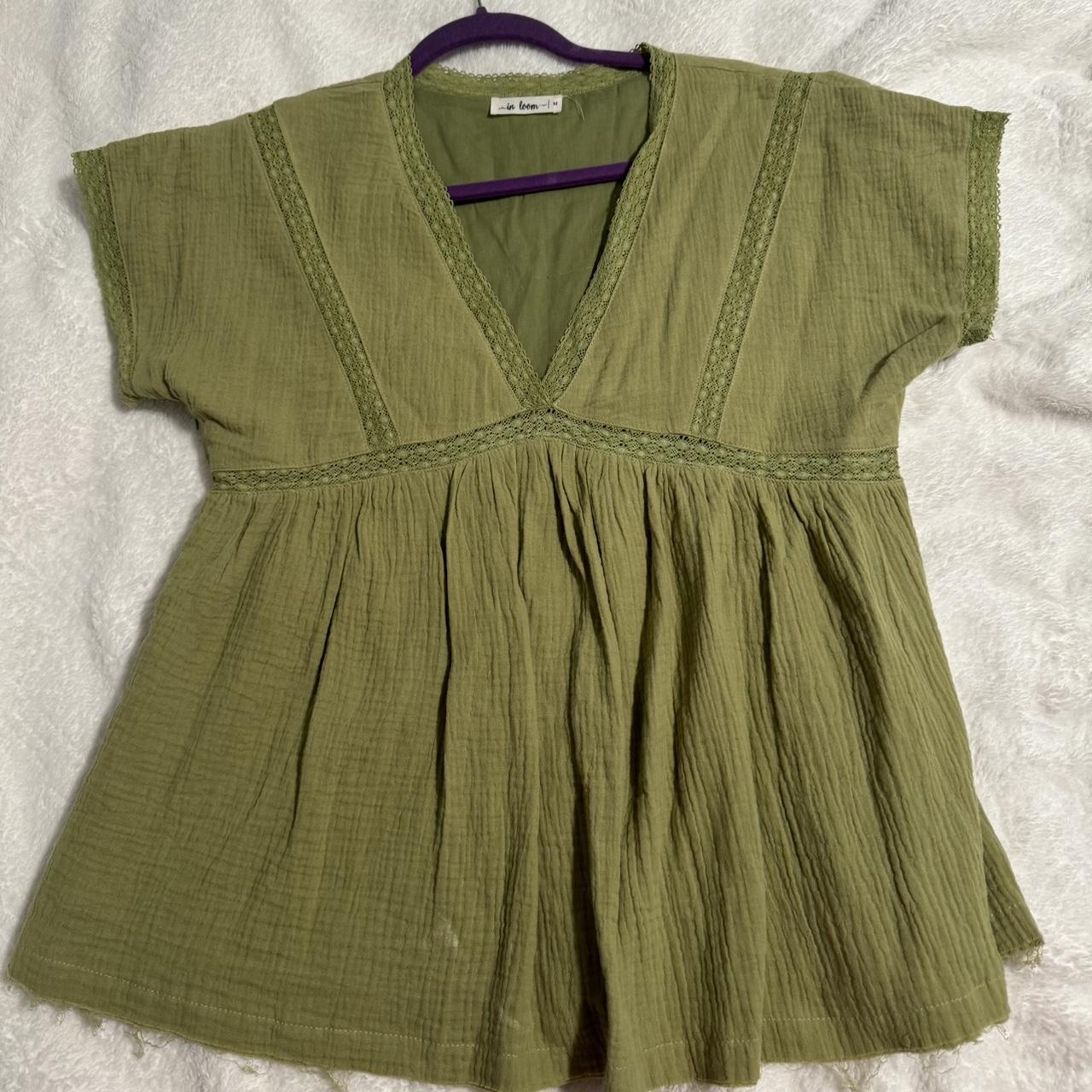 Beautiful green top Bought at a boutique in Tahoe!... - Depop