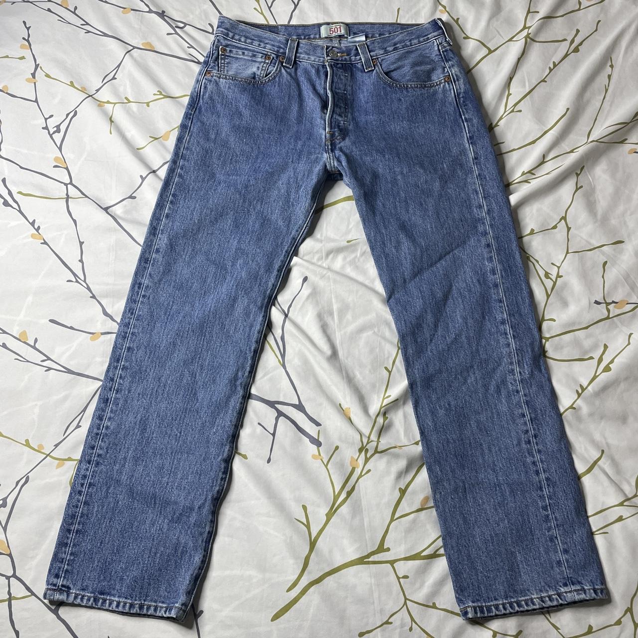 Levi's 501 Denim Jeans Blue Size 33x30 Light... - Depop