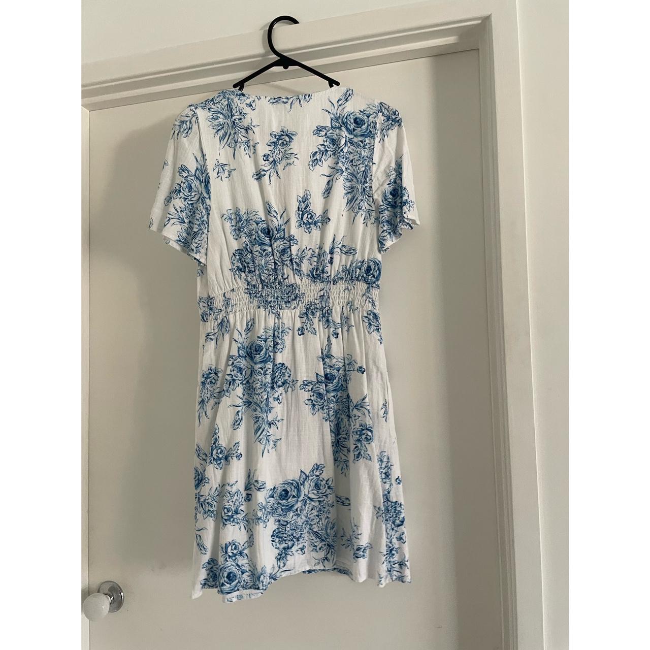 Dotti blue and white floral dress size 10 In perfect... - Depop