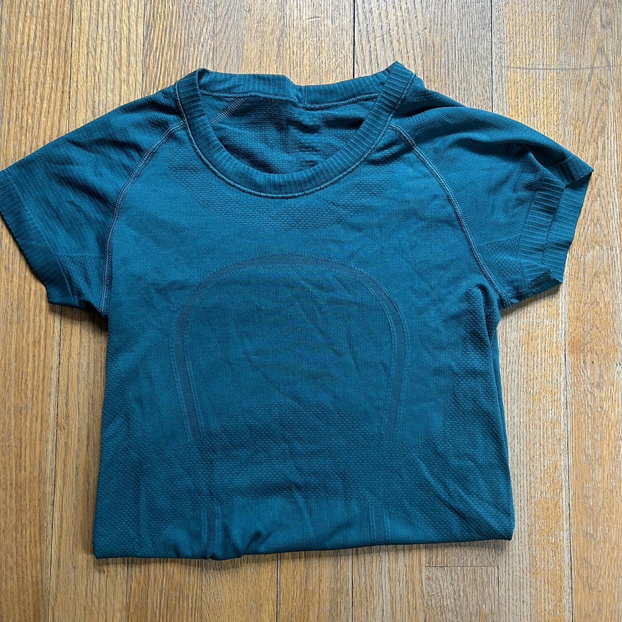 Lululemon team swiftly tech t-shirt Size 4 Never... - Depop