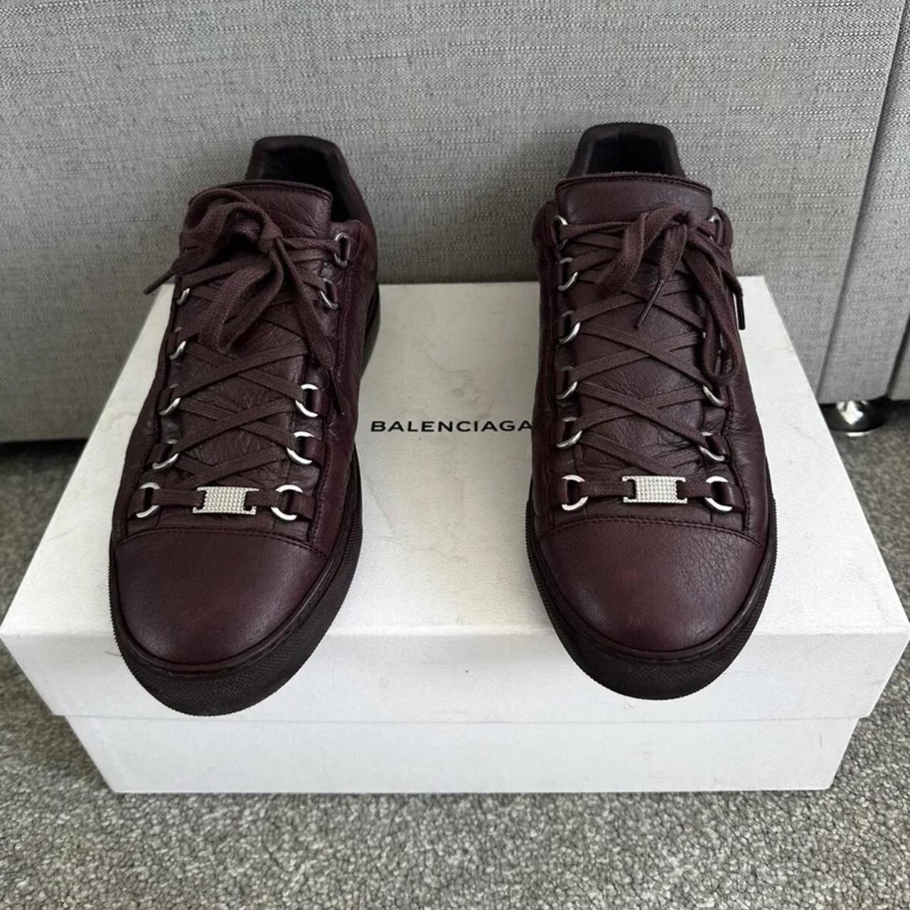 Burgandy Low top balenciaga trainers - Depop